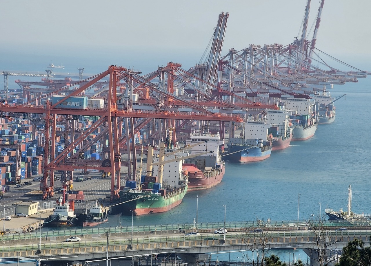 KNTC | Экспорт вырос на 21,6% за первые 10 дней апреля благодаря ...